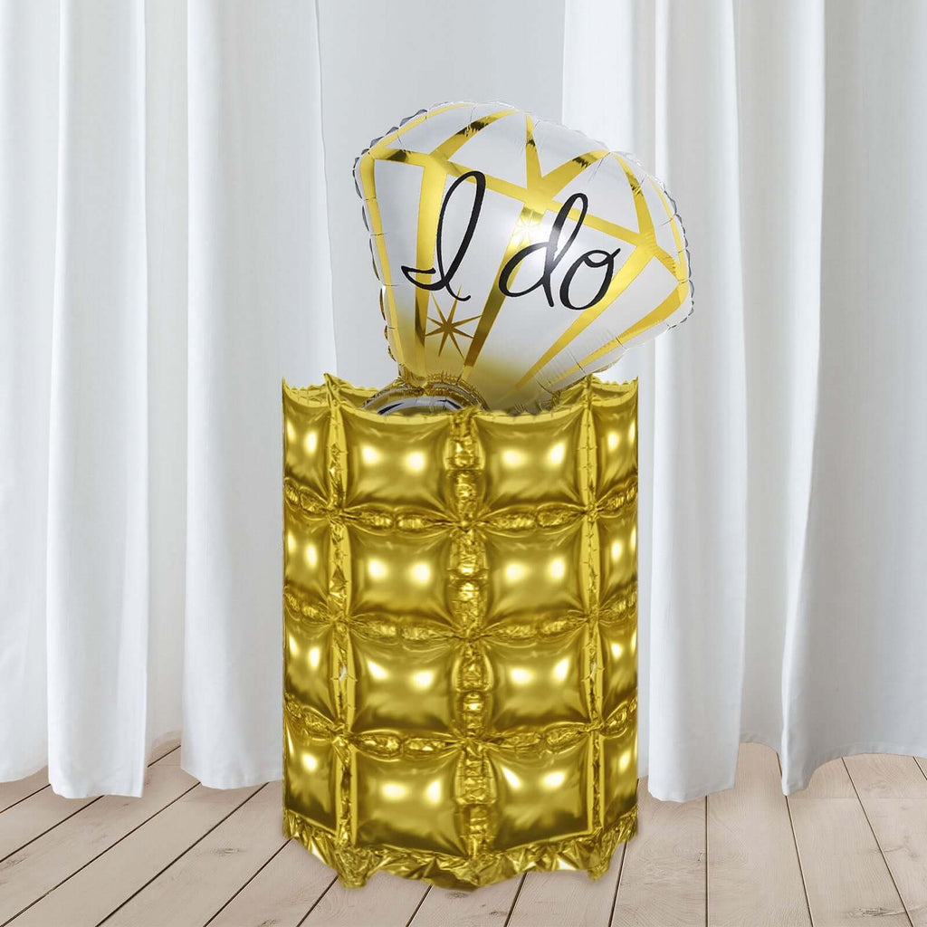 Gold Mylar Foil Balloon Backdrop - 10 Pack | TableclothsFactory