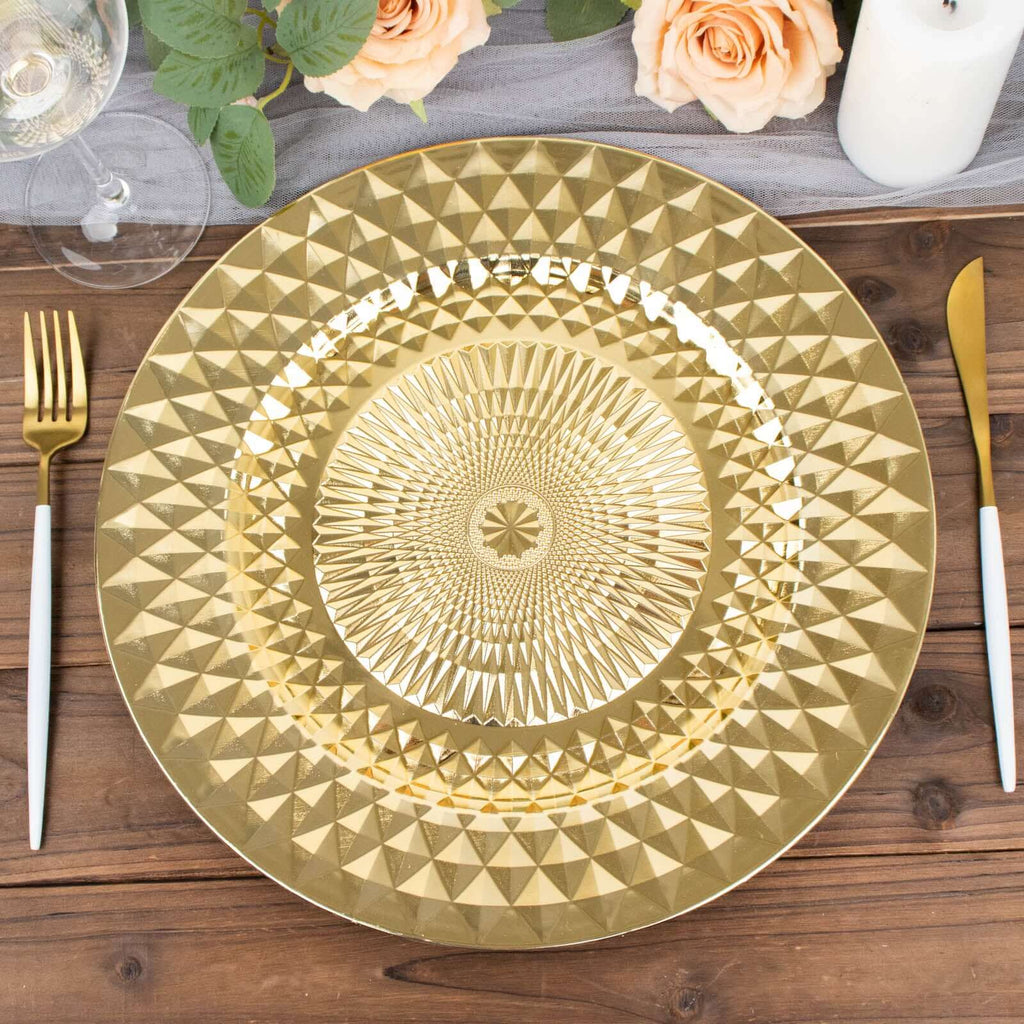 Gold Diamond Plastic Charger Plates | TableclothsFactory