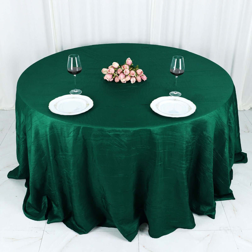 Accordion Crinkle Tablecloth 132" Emerald Green | TableclothsFactory