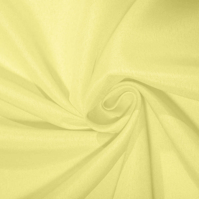 Polyester Tablecloth 90"x156" Emerald Green | TableclothsFactory