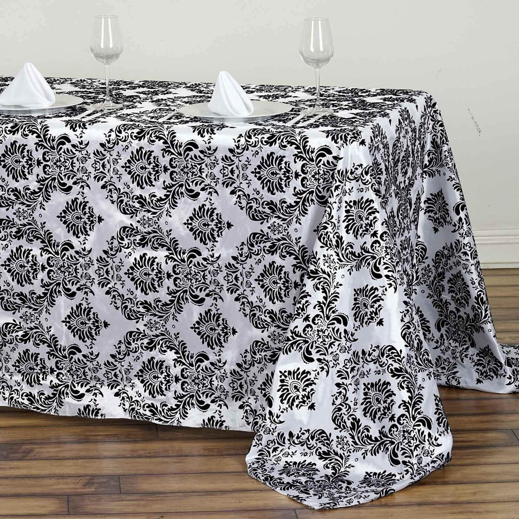 Velvet Damask Tablecloth 90"x132" Black | TableclothsFactory